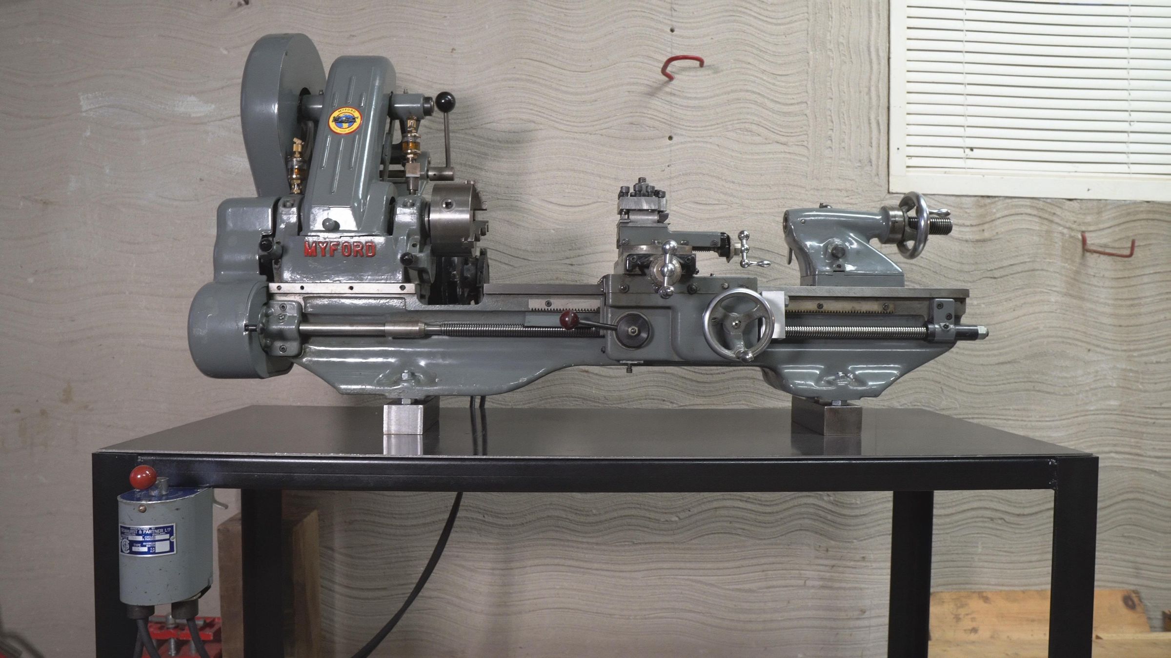 Building a Sturdy Lathe Stand : 6 Steps (with Pictures) - Instructables