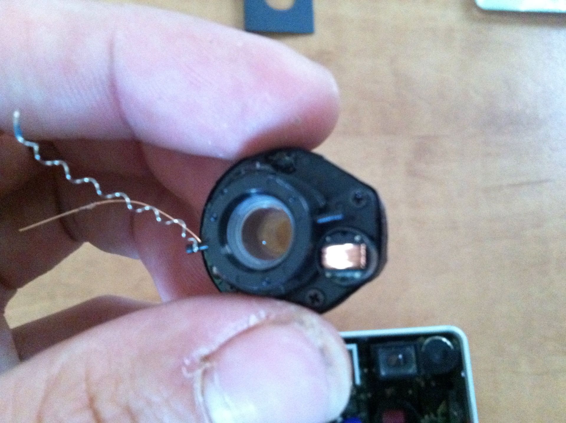 How to Make a Very Effective and Cheap Micro/macro Lens for an IPhone ...