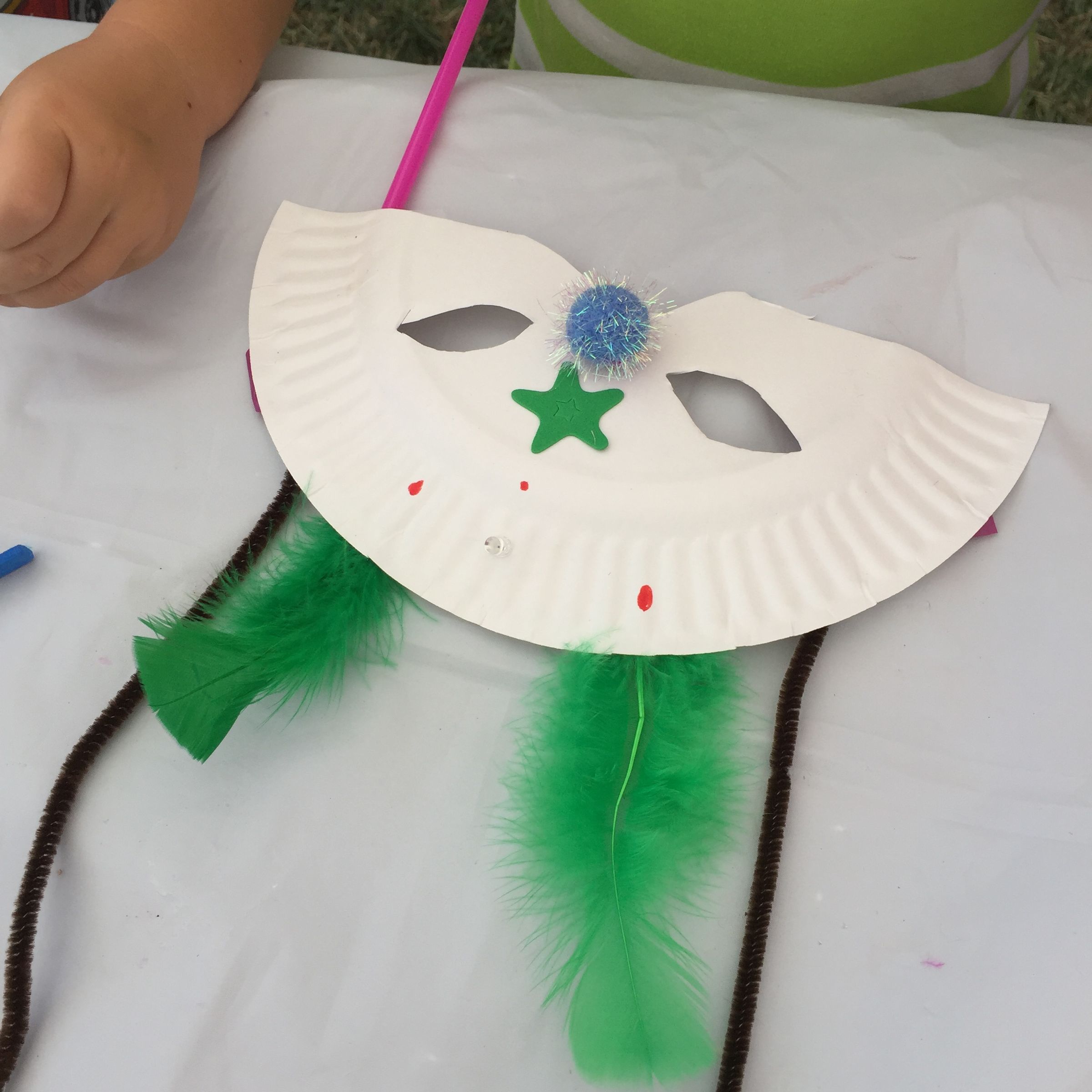 Paper Plate Mardi Gras Light Up Masks : 5 Steps (with Pictures ...