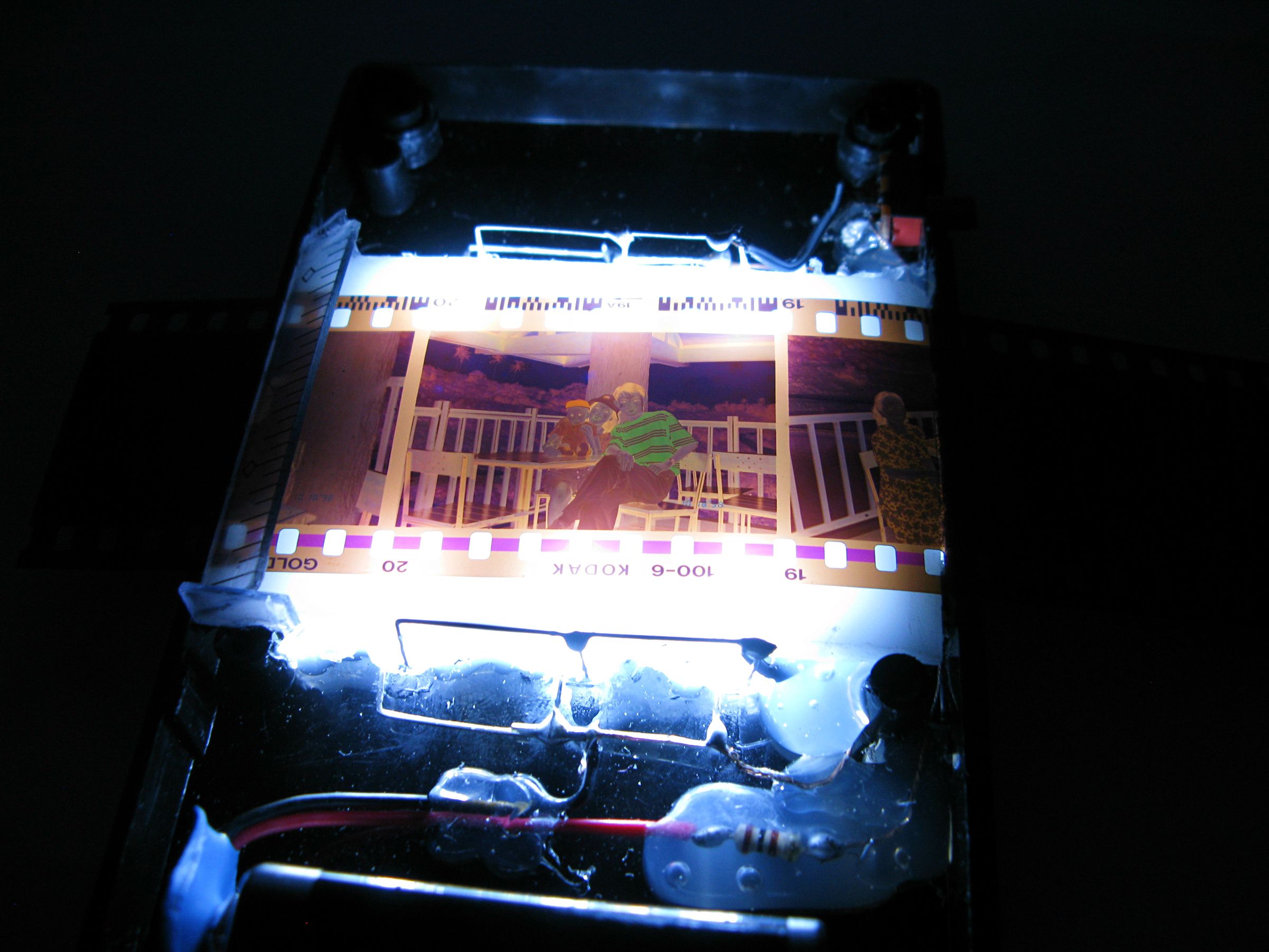 DIY Smartphone Film Scanner : 9 Steps (with Pictures) - Instructables