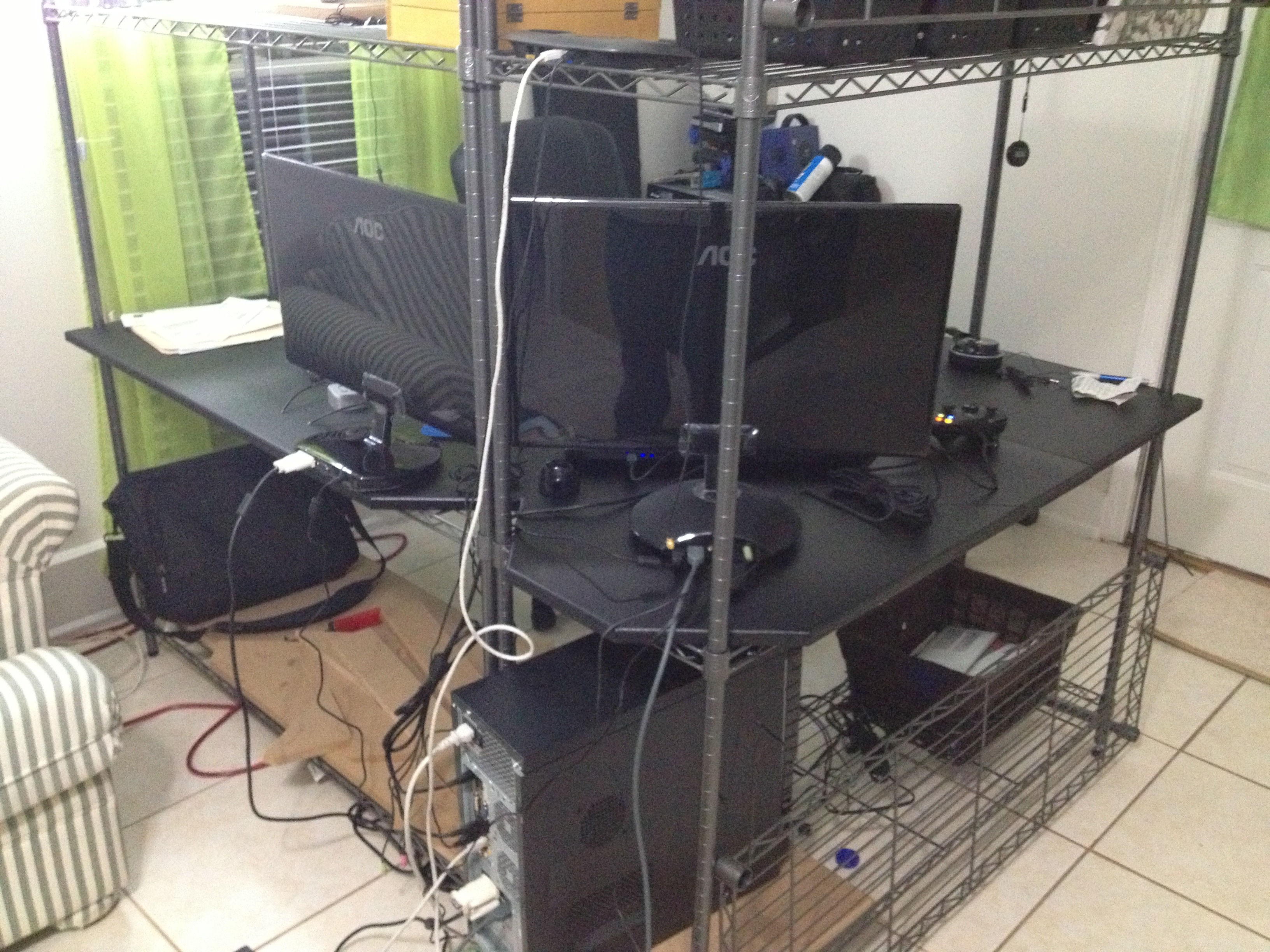 L-Shaped Wire Rack Computer Desk : 5 Steps - Instructables