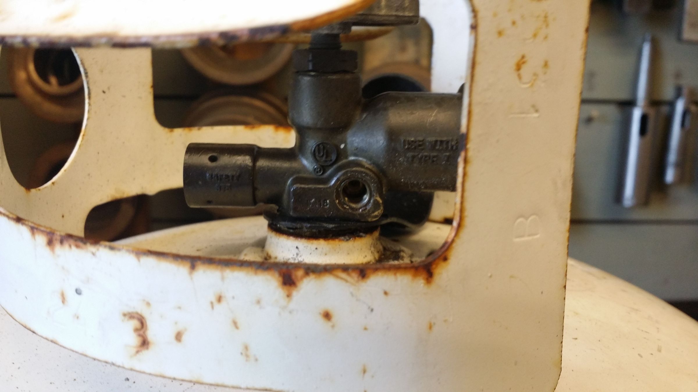 Propane Tank Tool Box : 10 Steps - Instructables