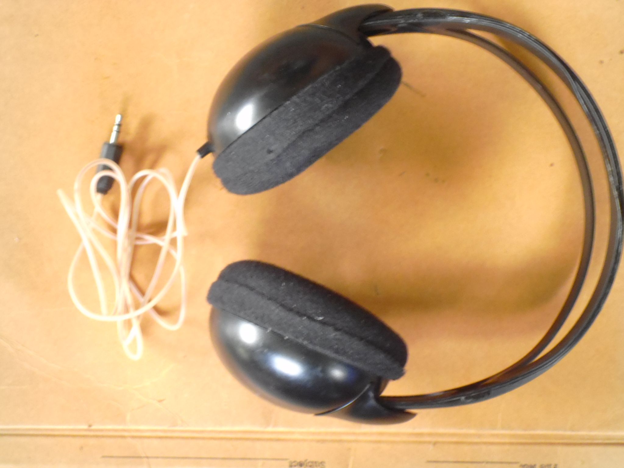 DIY- HOW TO MAKE WIRELESS HEADPHONES : 8 Steps (with Pictures ...