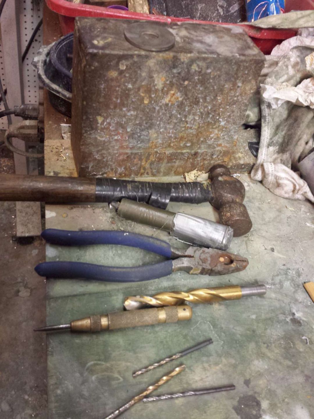 Setting Solid Round Rivets : 7 Steps (with Pictures) - Instructables