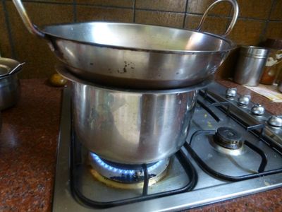 How to Make Rose Oil : 5 Steps (with Pictures) - Instructables