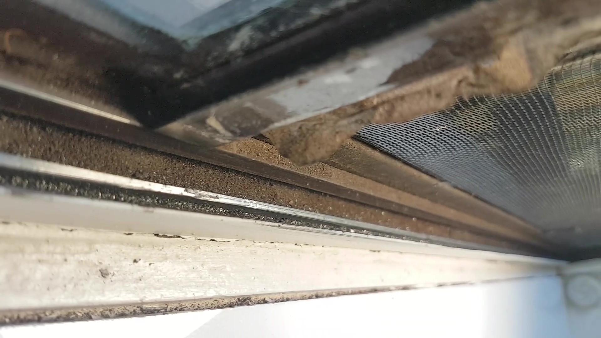 Fixing Sliding Aluminium Windows : 5 Steps (with Pictures) - Instructables