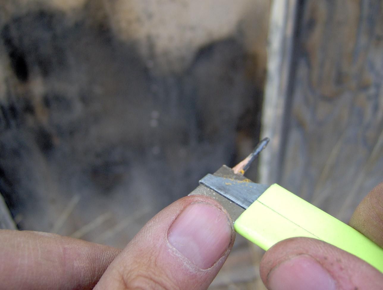 How to Lubricate a Lock Using Graphite From a Pencil : 4 Steps (with ...