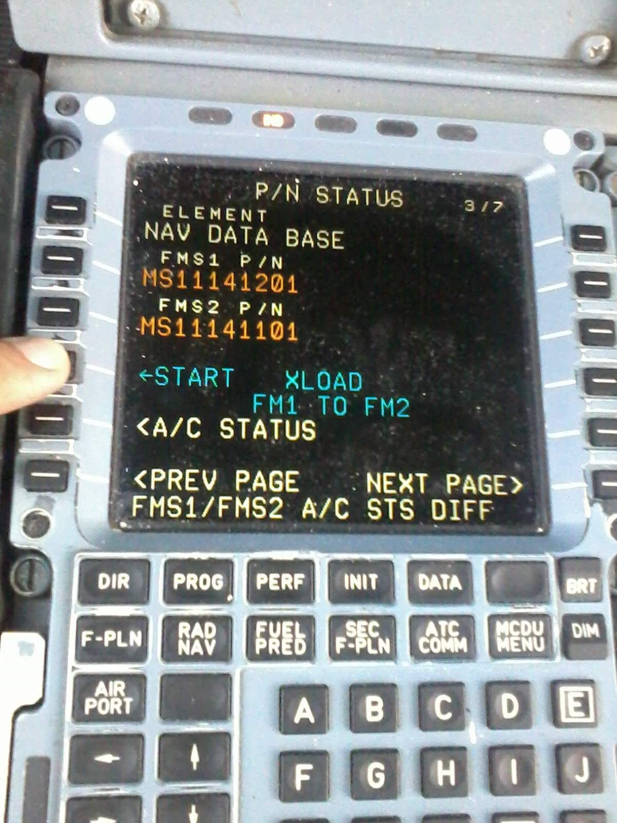 A320 NAV Database Update : 4 Steps (with Pictures) - Instructables