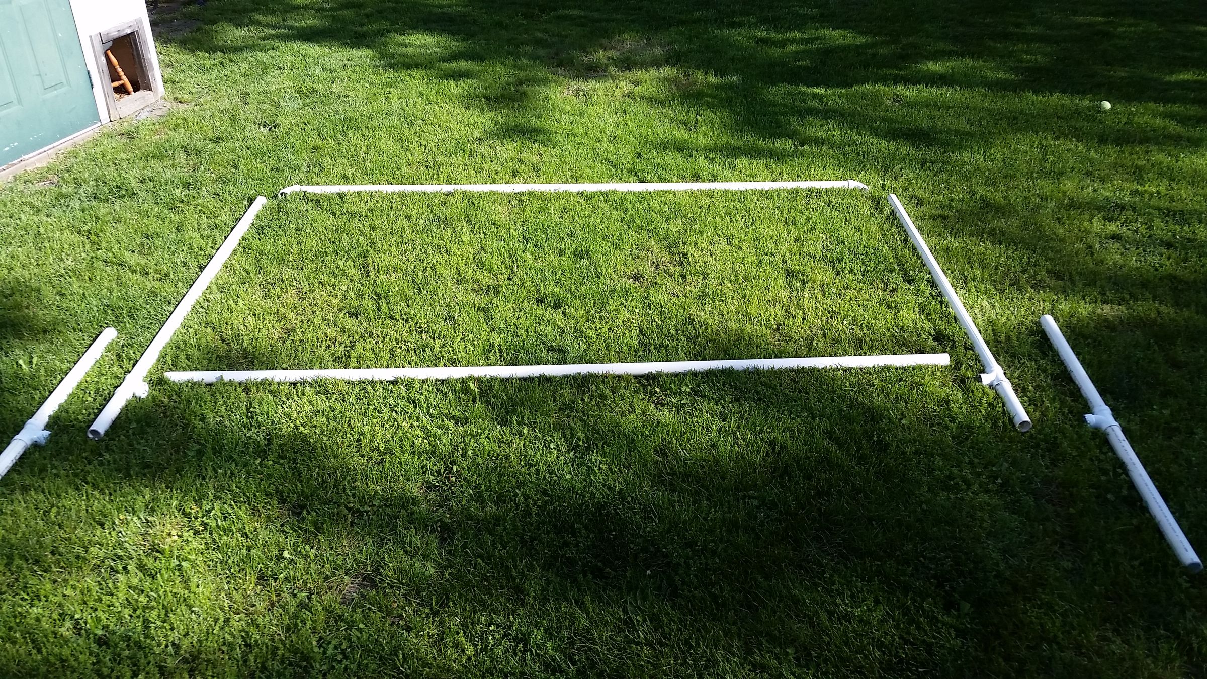 Backyard Movie Screen : 9 Steps (with Pictures) - Instructables