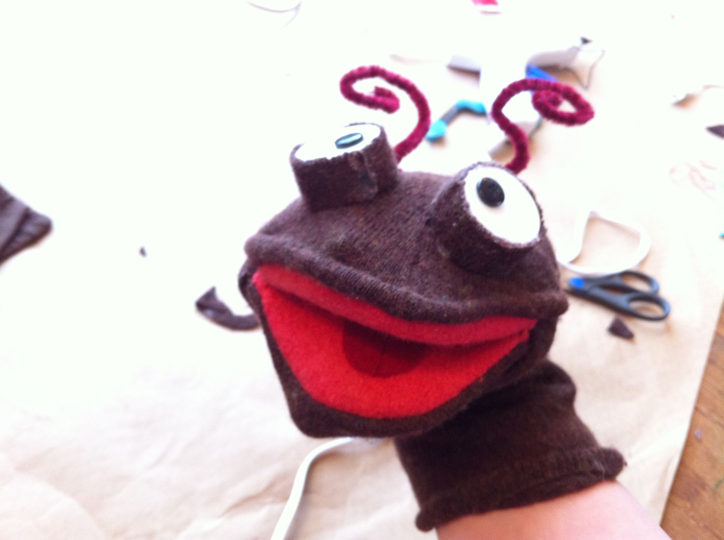 Simple Sweater Puppet : 6 Steps - Instructables