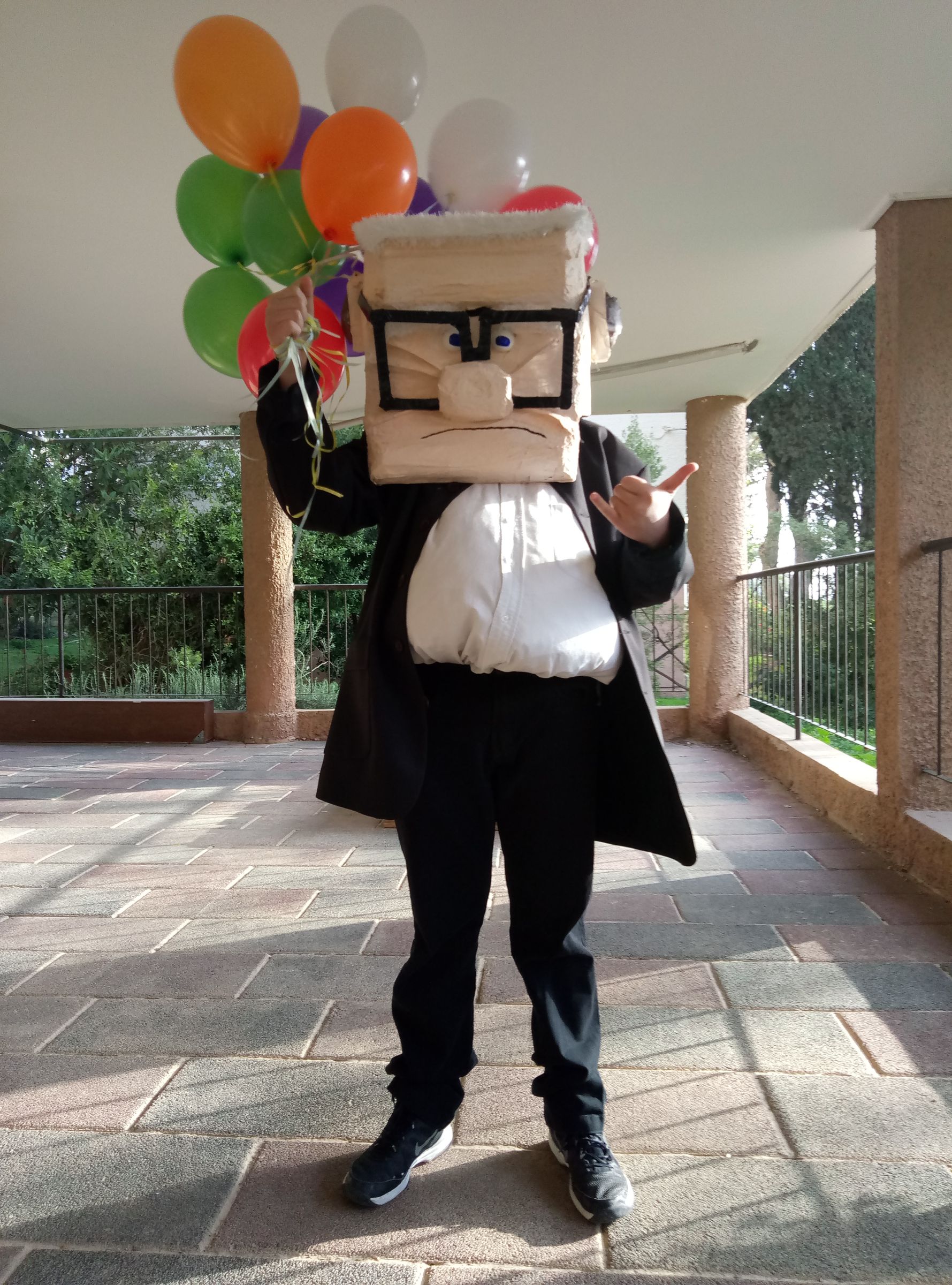 UP: Carl the Old Man Costume : 10 Steps (with Pictures) - Instructables