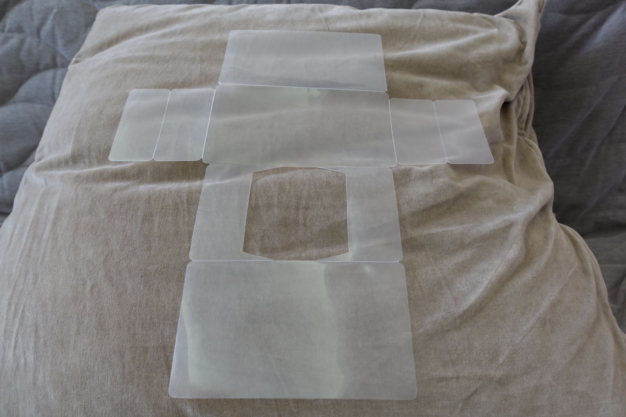 Transparent Wallet : 9 Steps (with Pictures) - Instructables