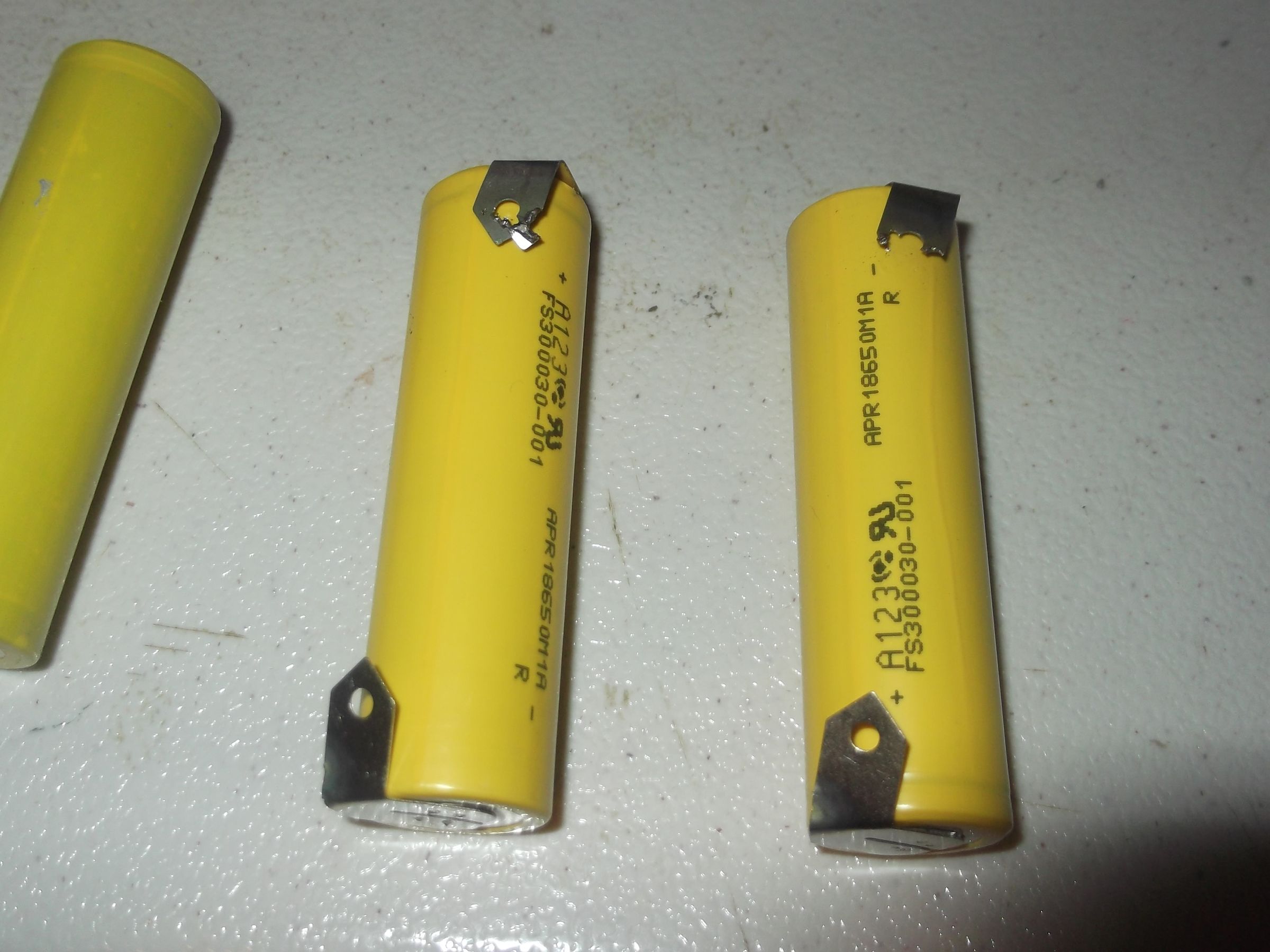 Black and Decker VPX Battery Pack Rebuild. : 4 Steps - Instructables