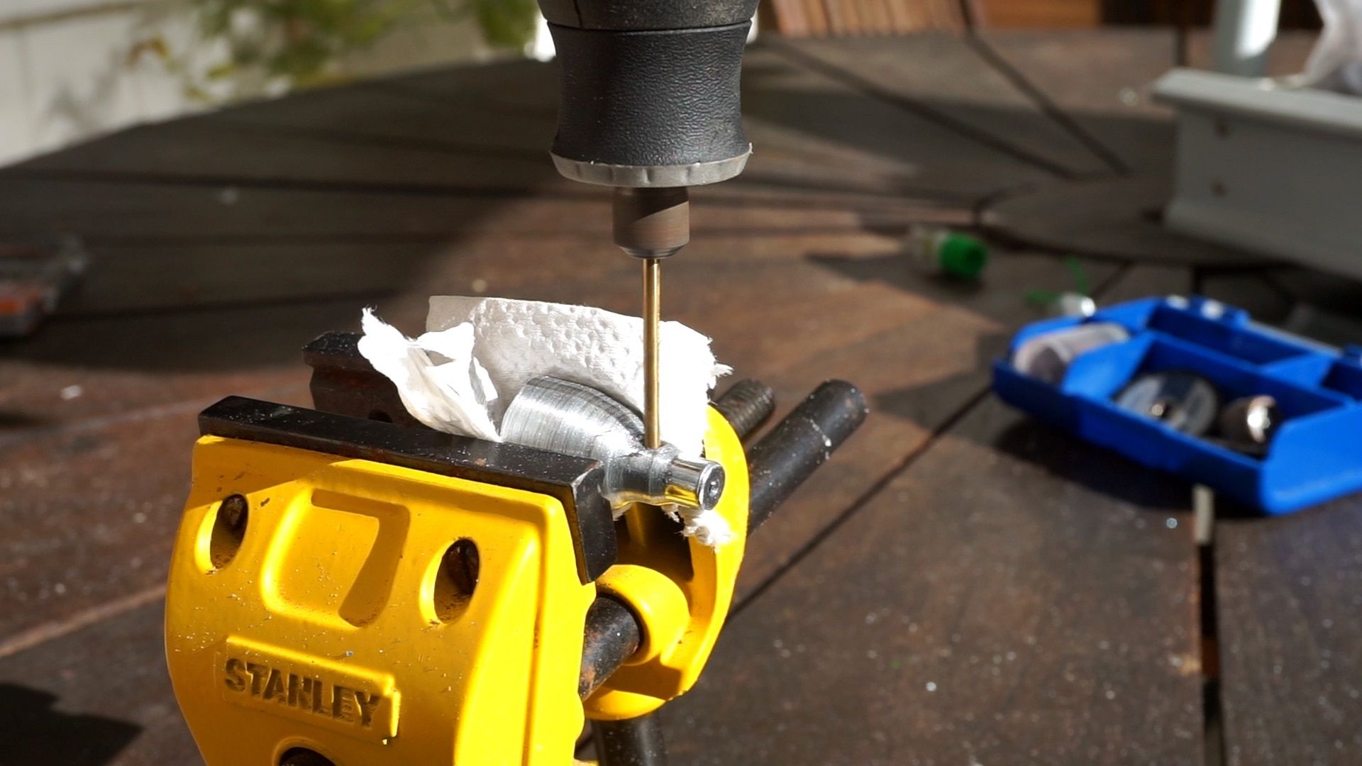 DIY SURVIVAL CONTAINERS FROM CO2 CARTIGES : 8 Steps (with Pictures ...