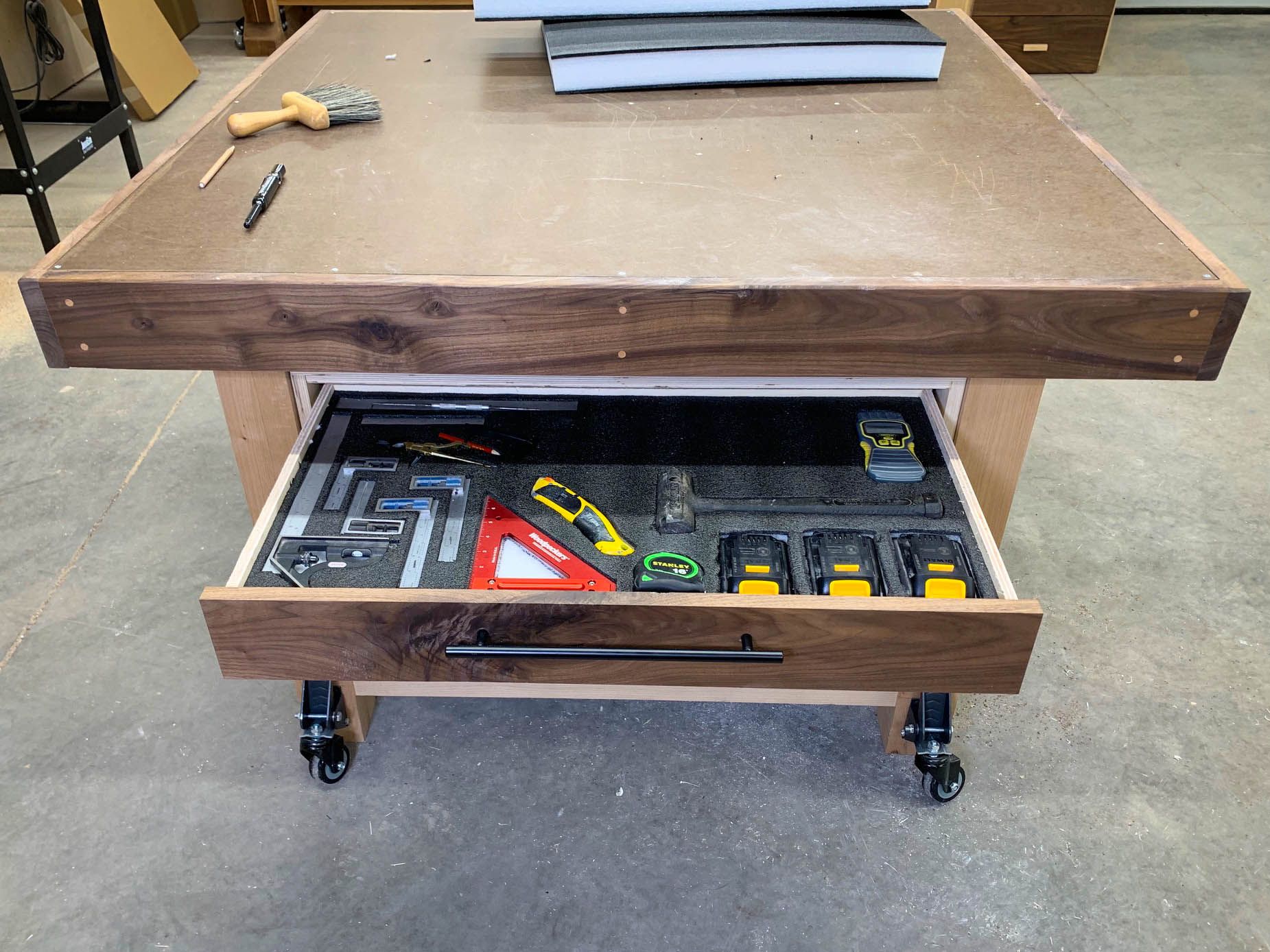 Assembly Table With Storage : 17 Steps (with Pictures) - Instructables