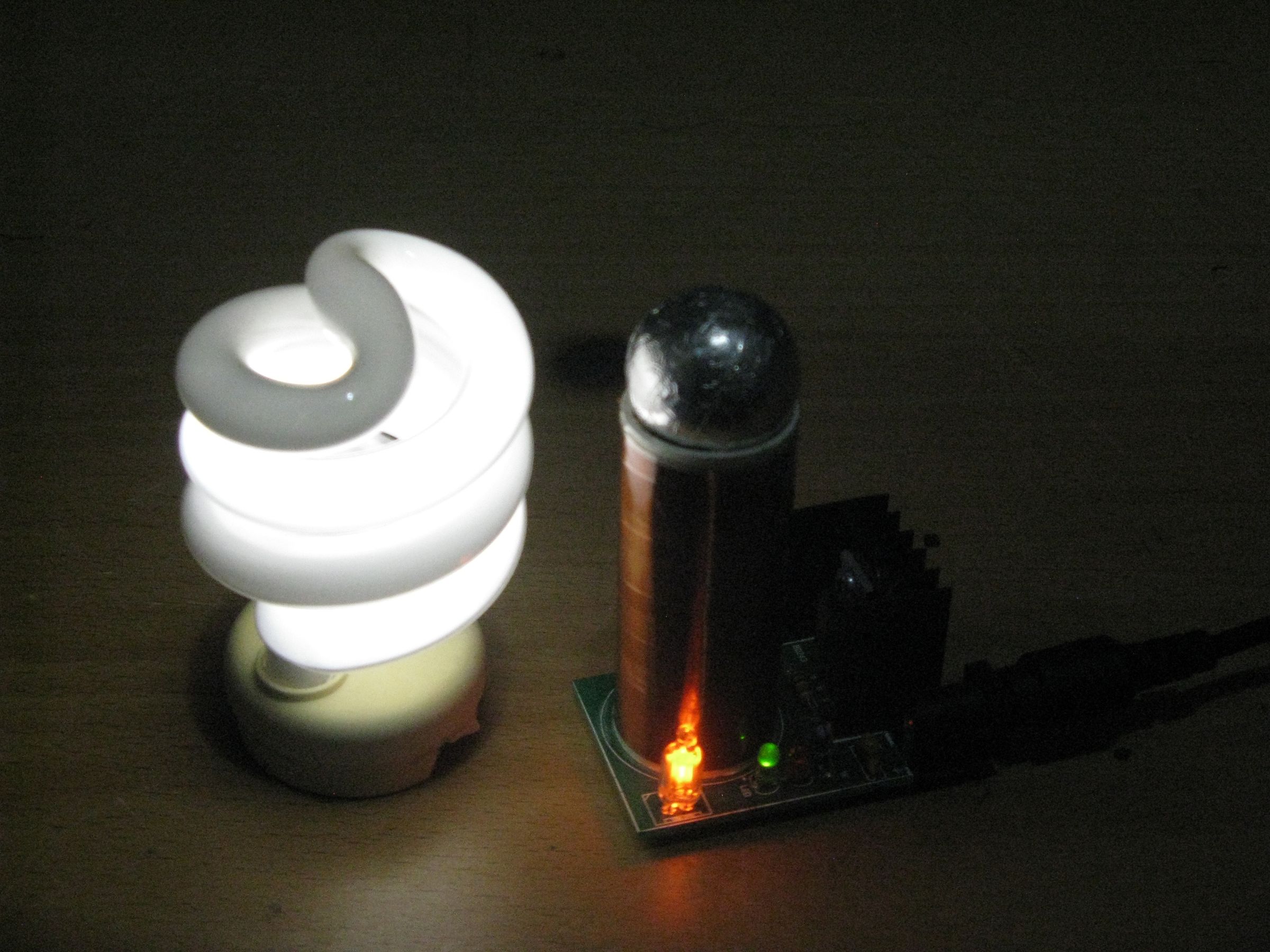 Solid State Tesla Coils and How They Work : 9 Steps - Instructables