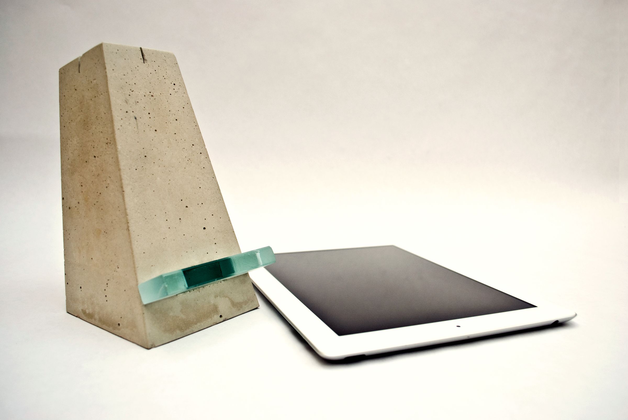 31 Phenomenal Concrete DIY Projects