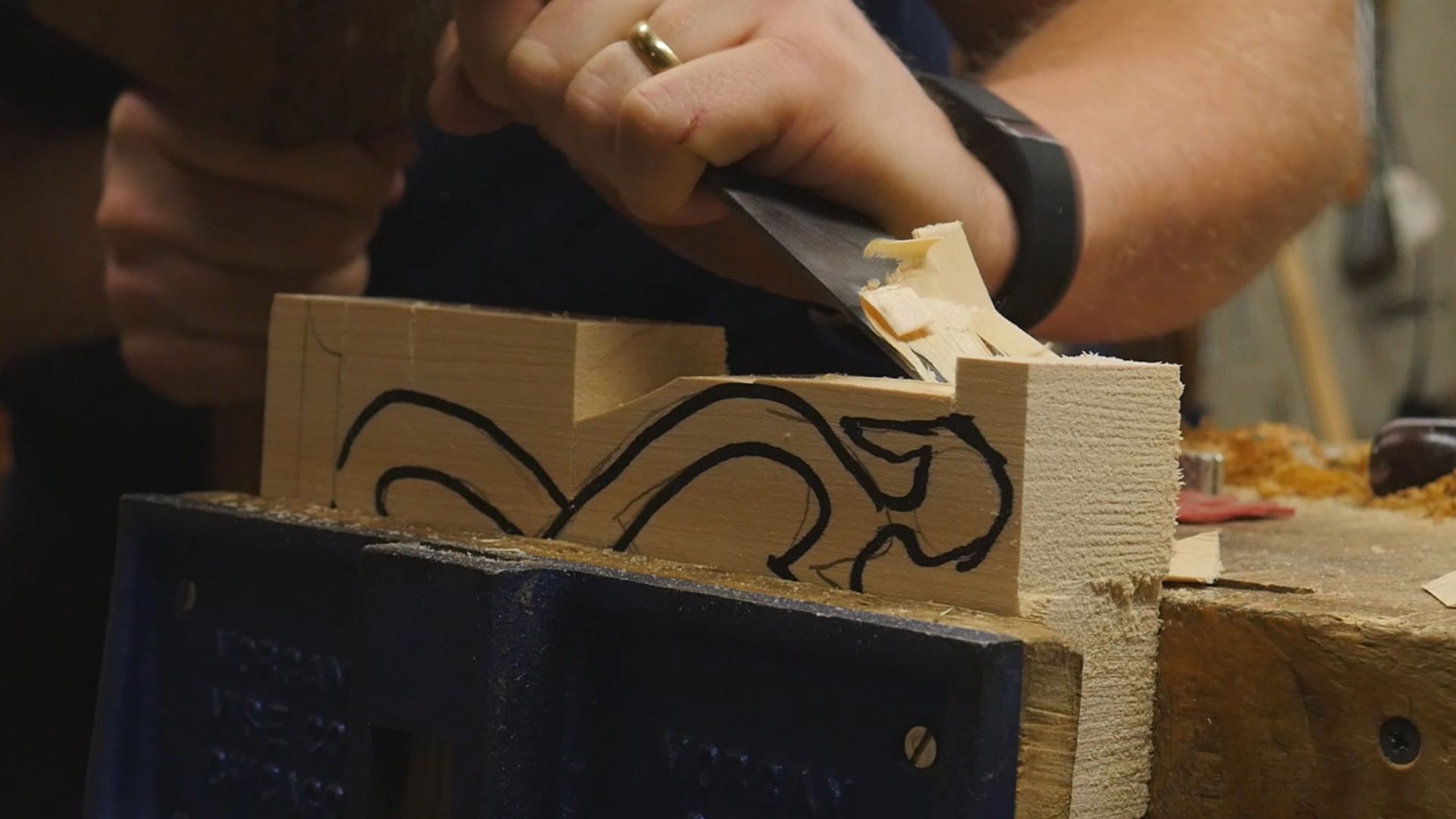 How to Learn Small Sculptural Carving : 8 Steps (with Pictures ...