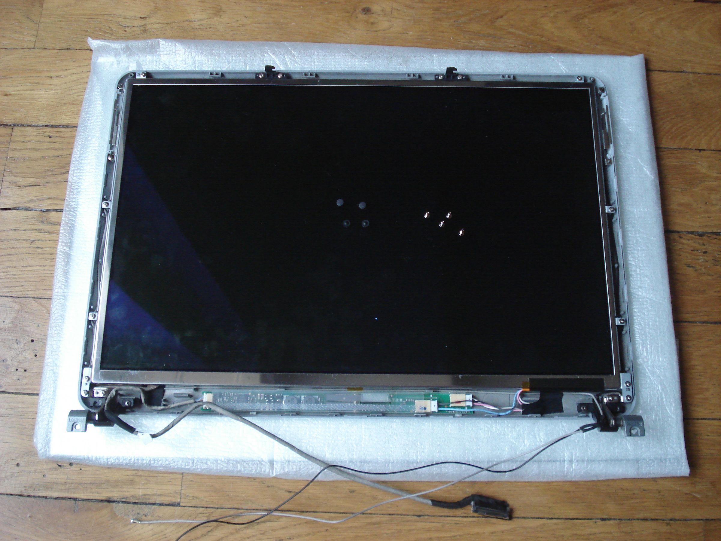 Turn a Laptop Screen Into a Mirror : 9 Steps (with Pictures ...