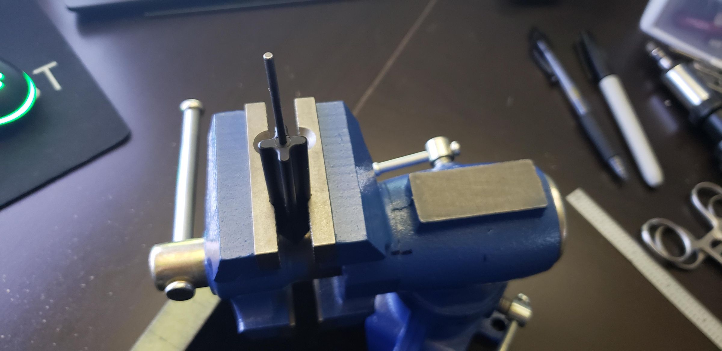 How to Make a 24 Plait 5 Belly Nylon Bullwhip : 10 Steps (with Pictures ...