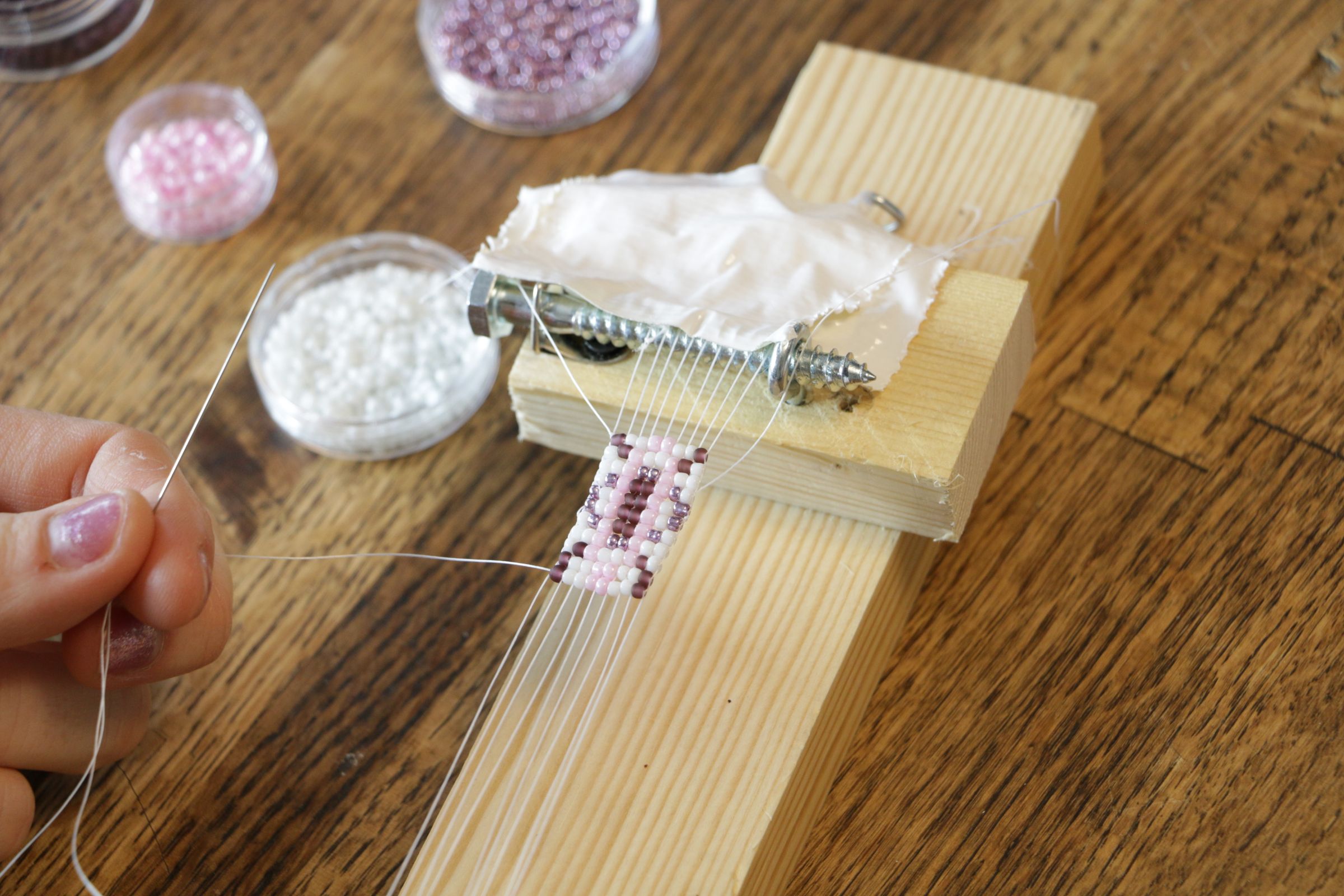 Simple Bead Weaving Loom & Bracelet : 4 Steps (with Pictures ...