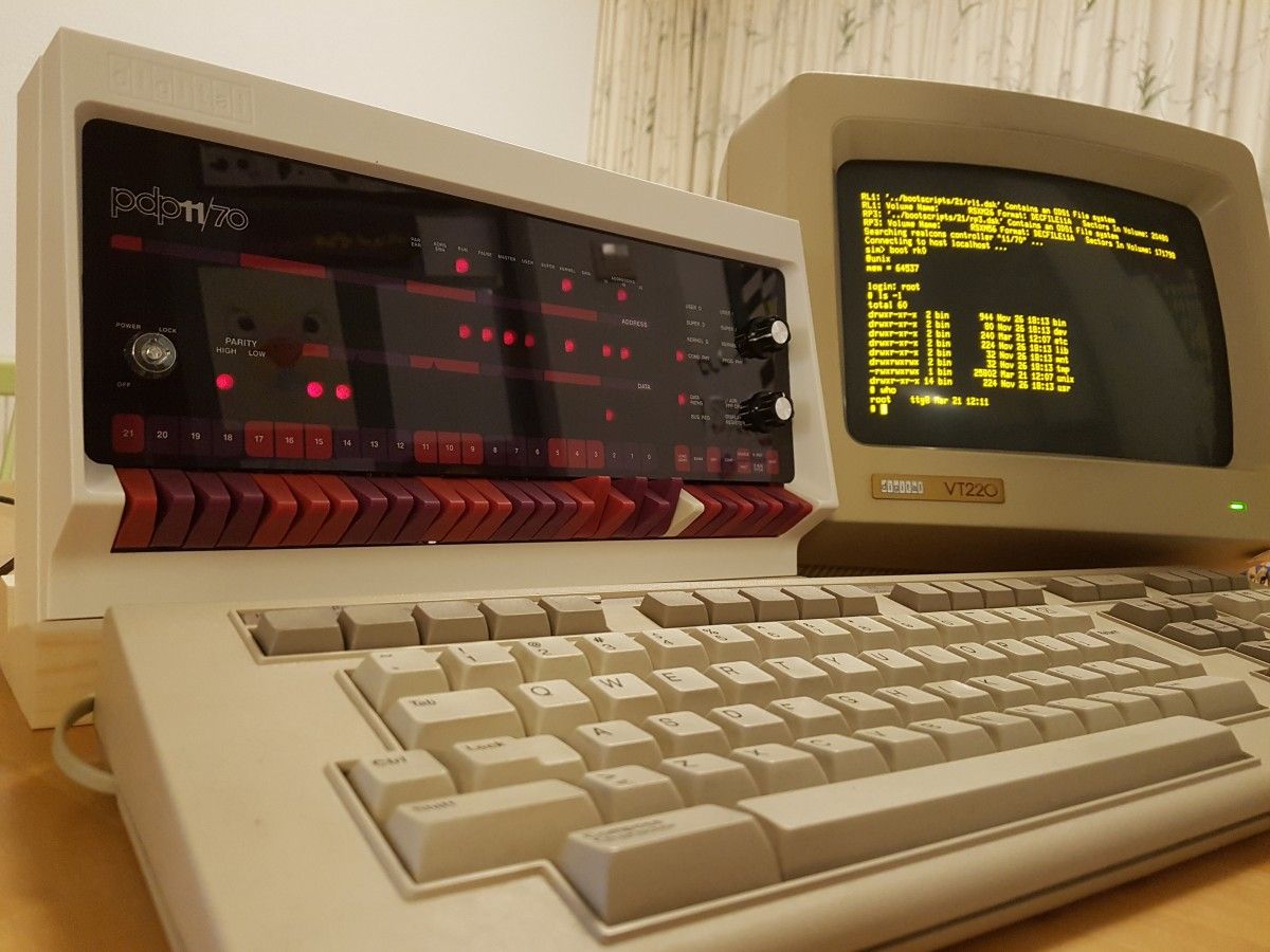 PiDP-11: Replica of the 1970s PDP-11/70 : 4 Steps - Instructables