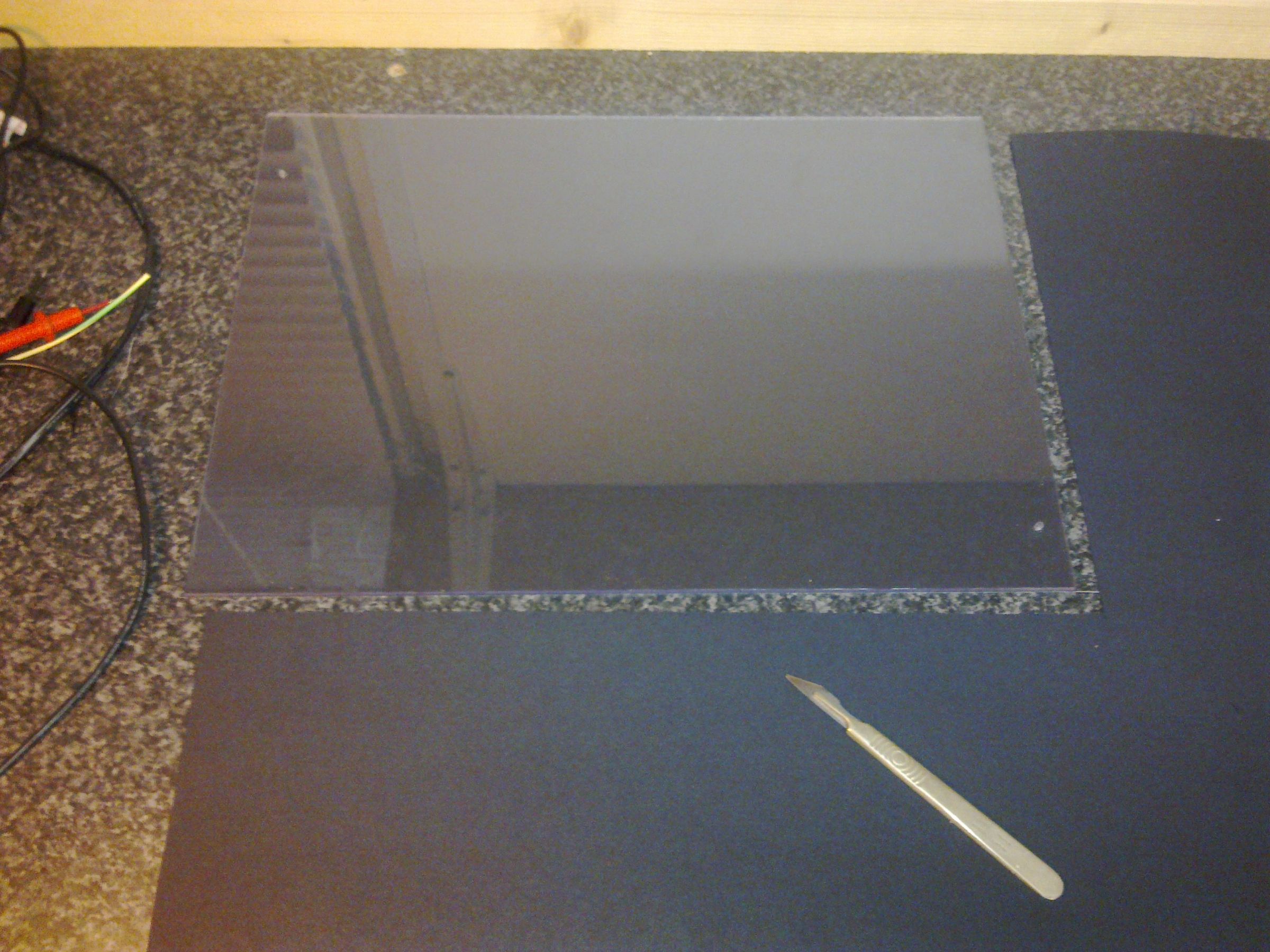Simple UV Lightbox for PCBs : 14 Steps (with Pictures) - Instructables