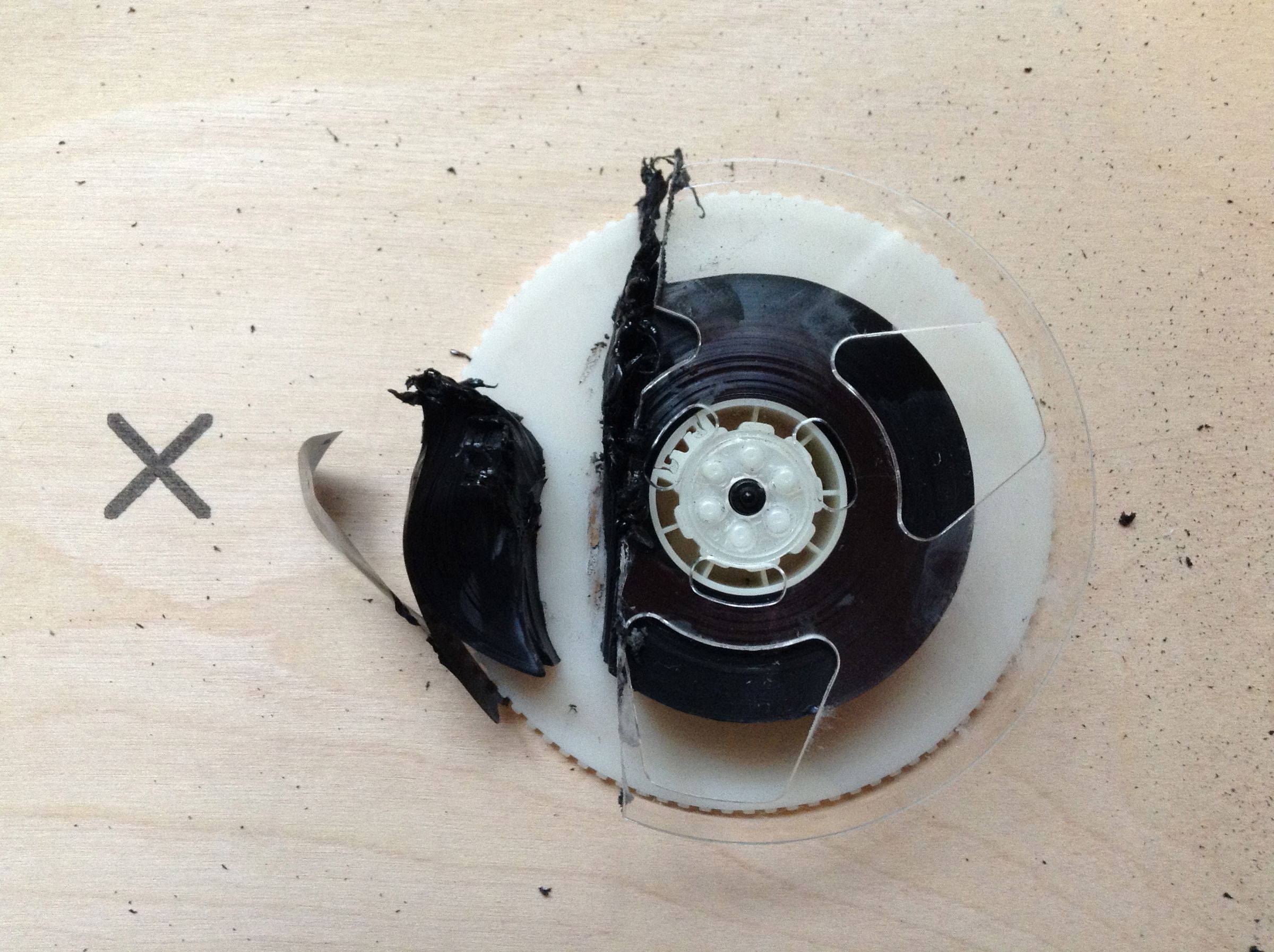 VHS Tape Secret Compartment : 7 Steps (with Pictures) - Instructables