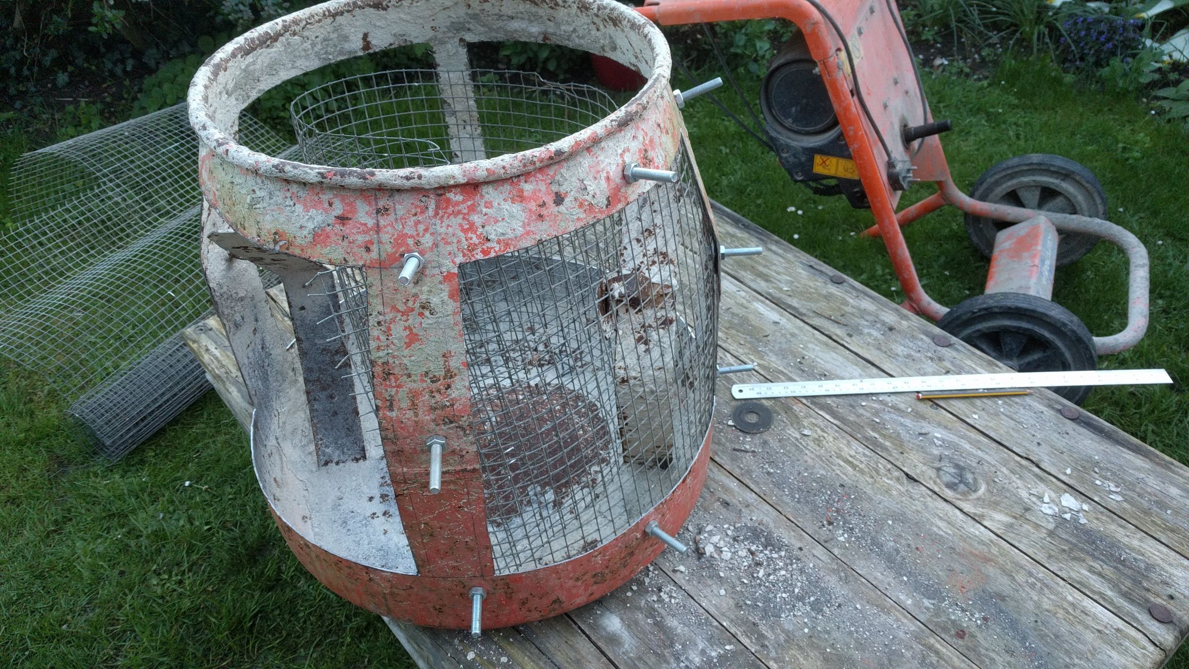 Soil Sieve Sifter Machine : 7 Steps (with Pictures) - Instructables