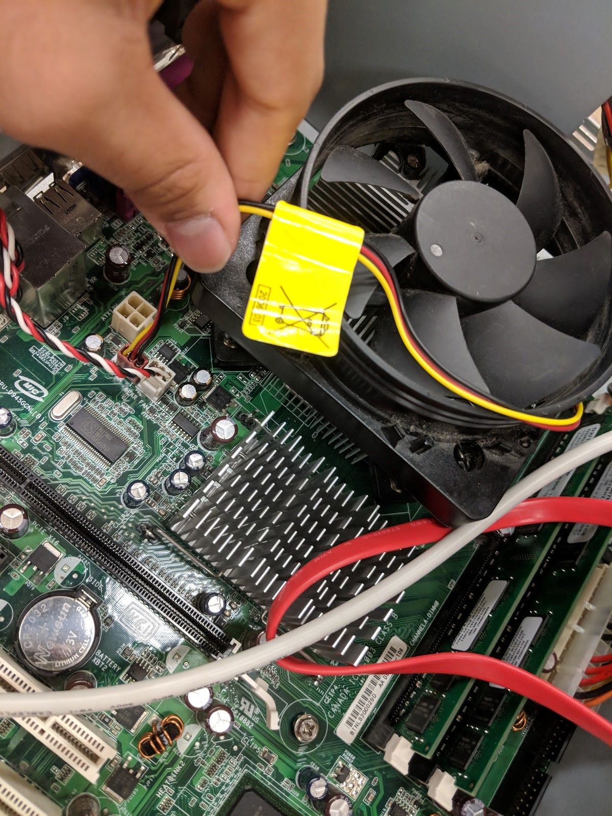 How to Disassemble a Computer With Easy Steps and Pictures : 13 Steps ...