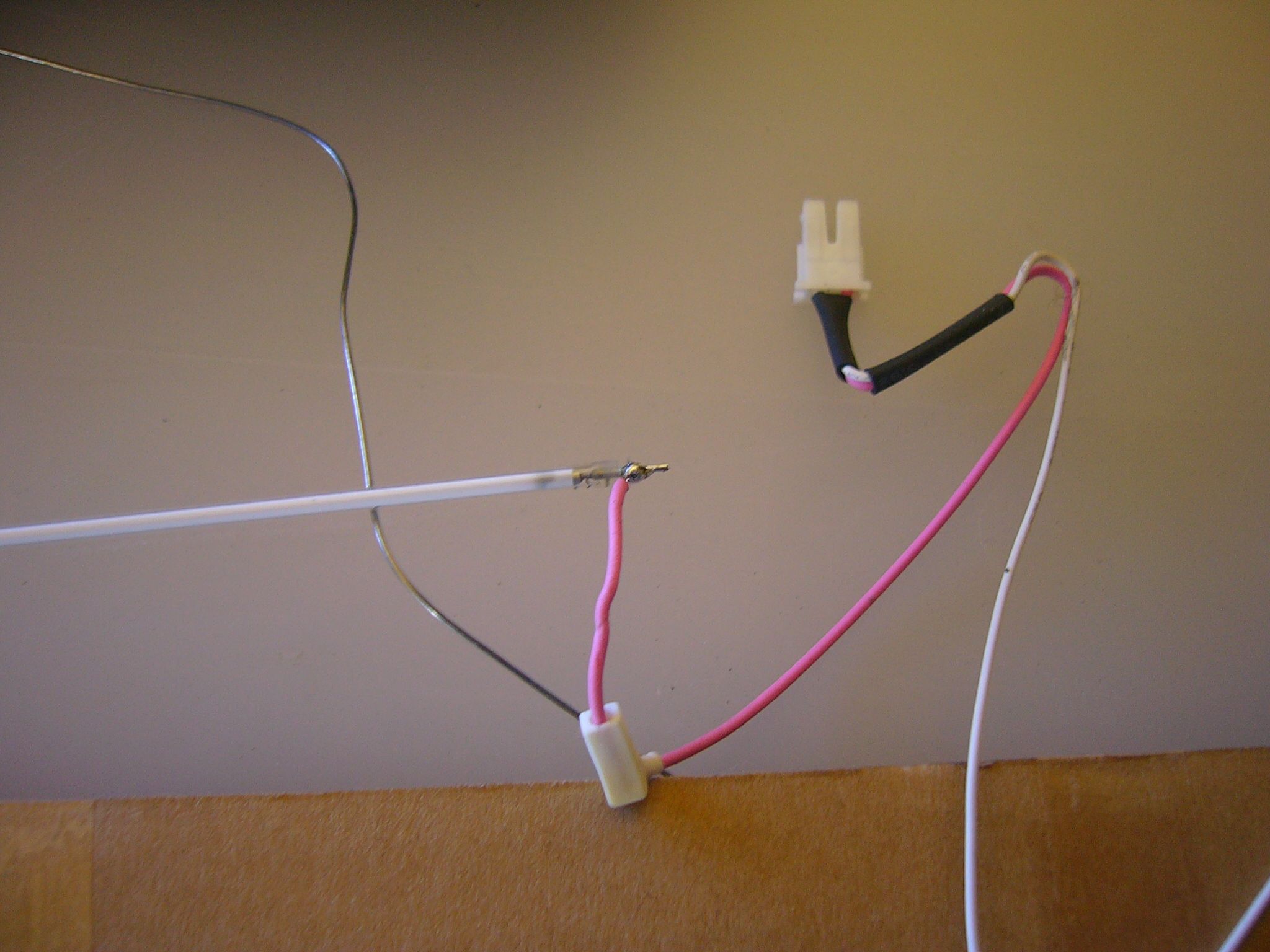 How to Replace Your Laptop's Backlight : 9 Steps (with Pictures ...