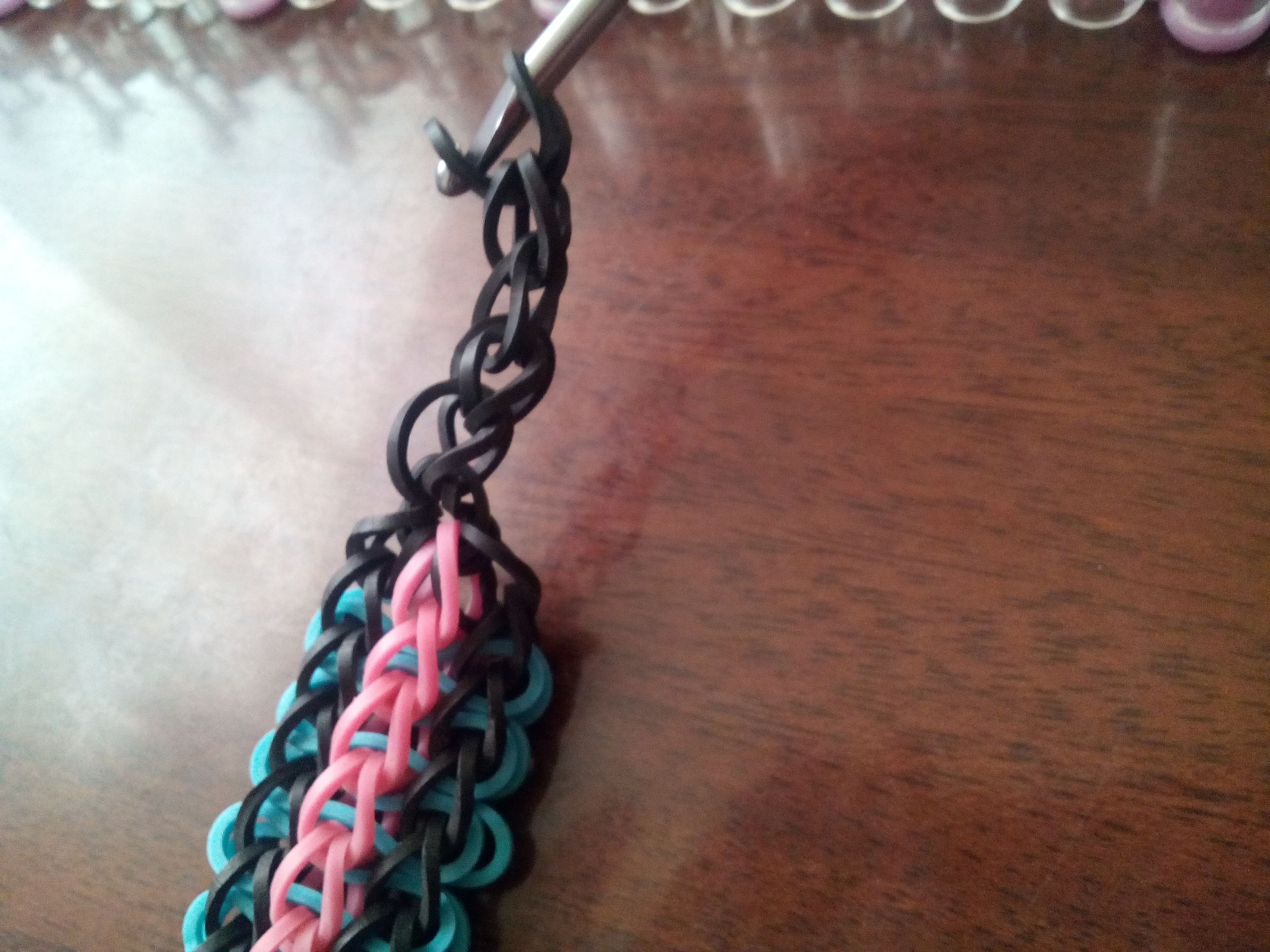 Loom Band Ladder Bracelet : 9 Steps - Instructables