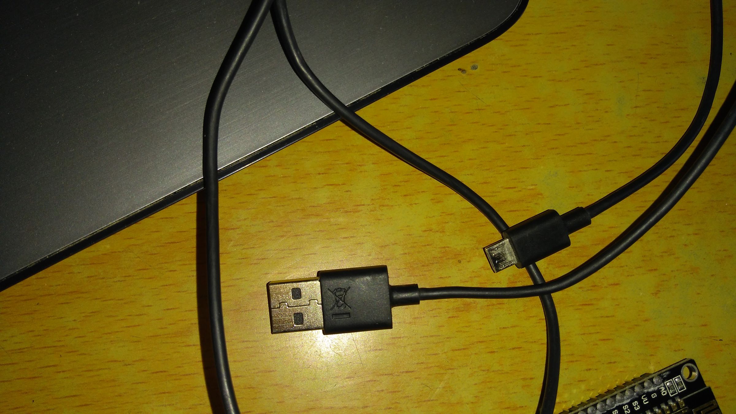 ESP8266 (NodeMCU) Based Portable Deauther and Beacon Attacker Using Command Prompt : 4 Steps ...