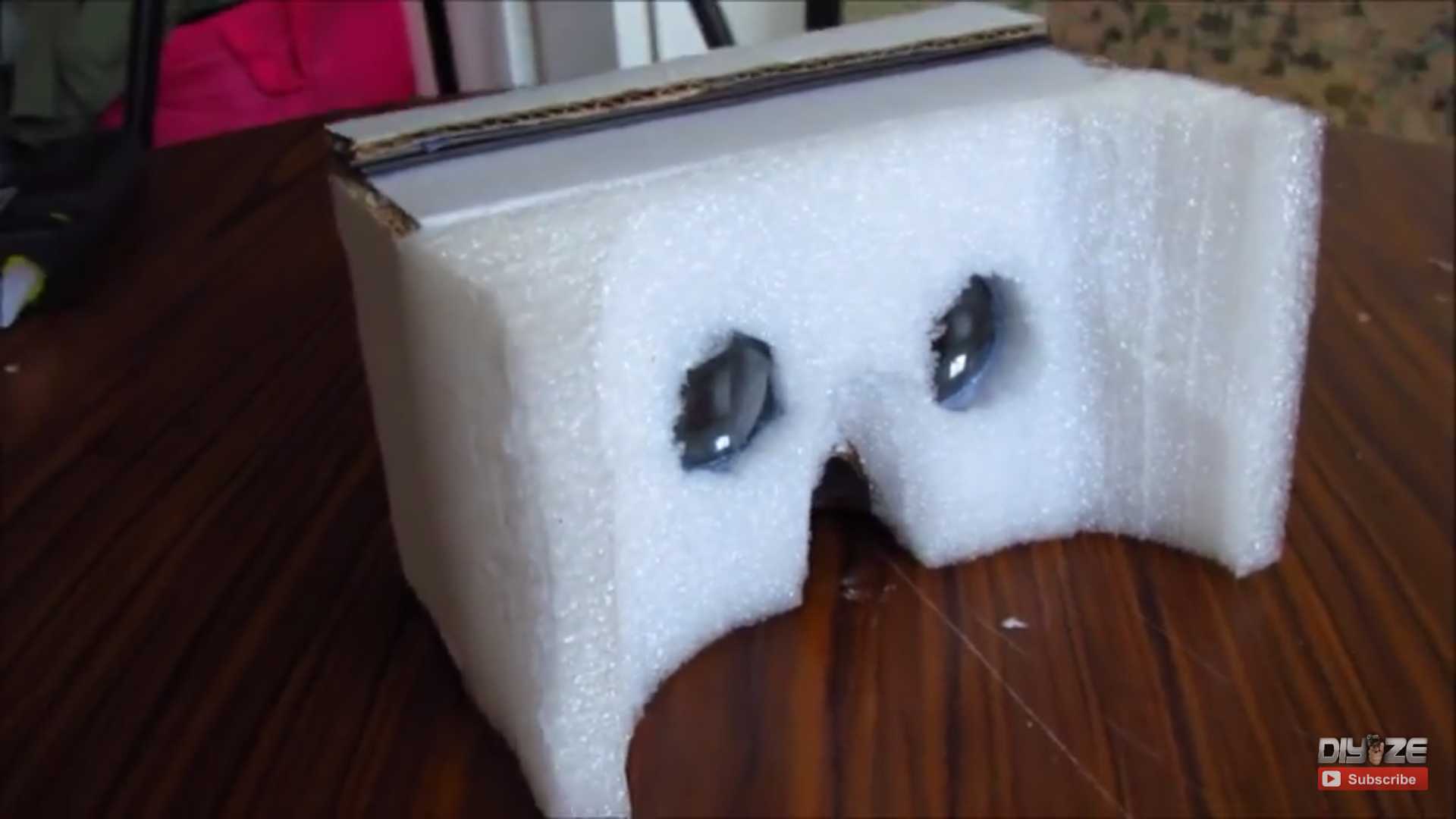 HOMEMADE VR HEADSET USING HOUSEHOLD ITEMS : 5 Steps (with Pictures ...