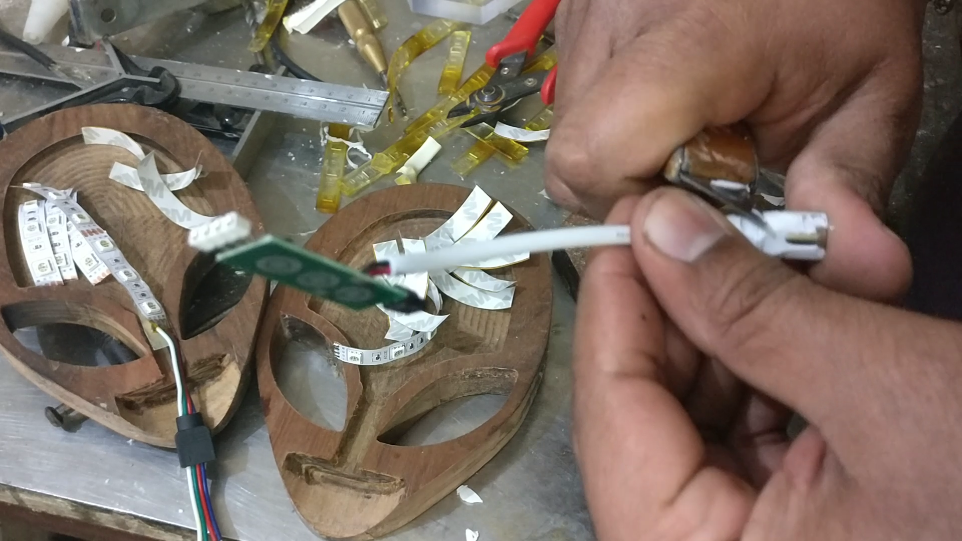 RGB Alienware Headphone Stand : 13 Steps (with Pictures) - Instructables