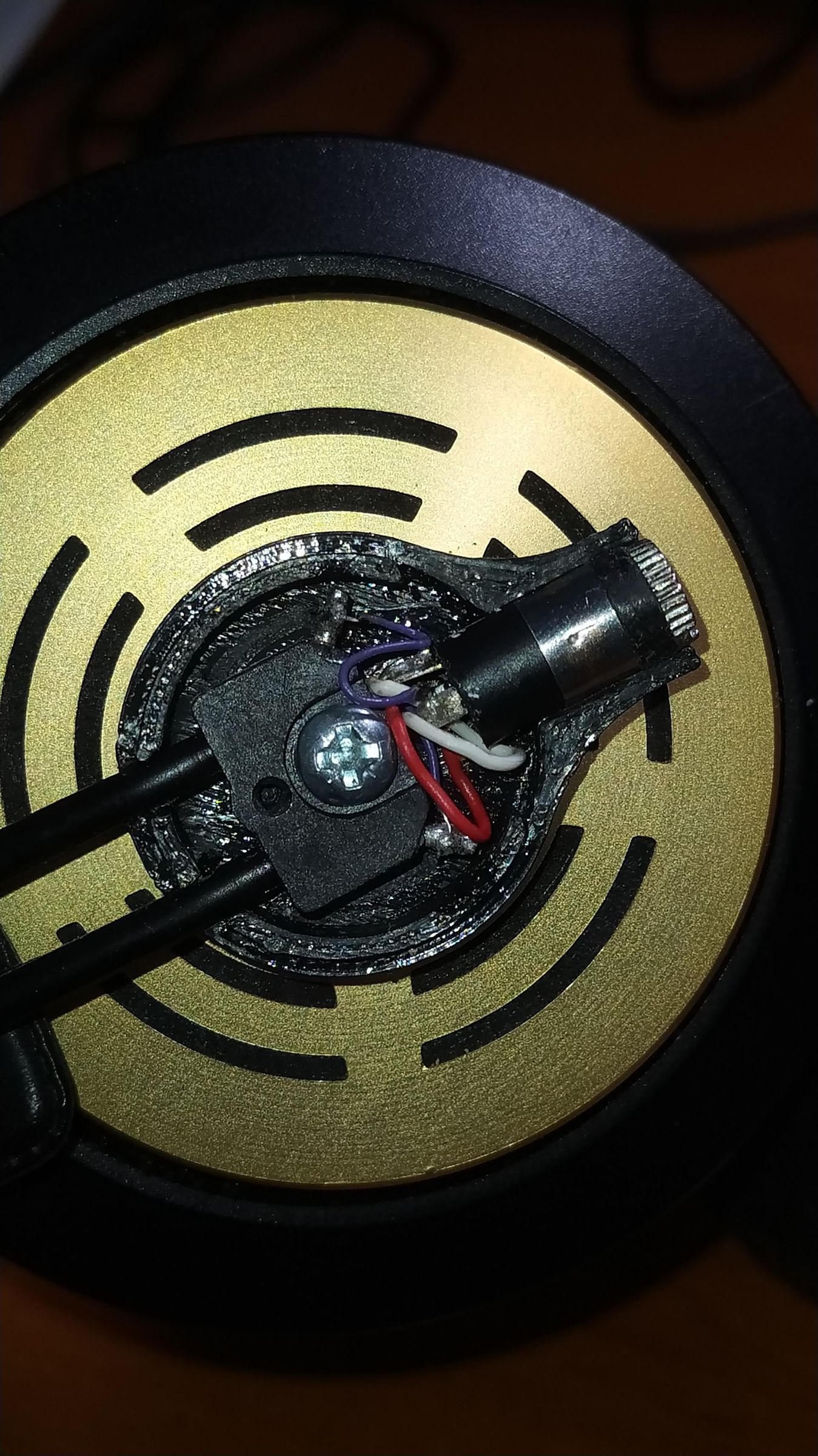 Adding a Female Aux Jack to Your Old Headphone - the Best Upgrade You ...