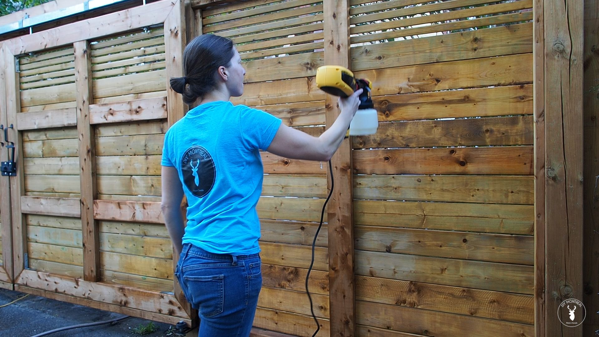 How to Stain a Fence With a Sprayer : 6 Steps (with Pictures ...