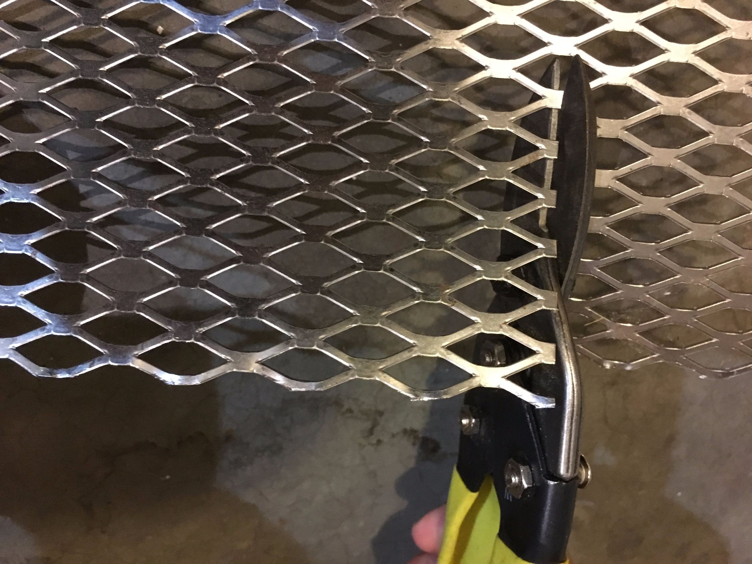 Metal Rotating Tool Stand : 6 Steps (with Pictures) - Instructables