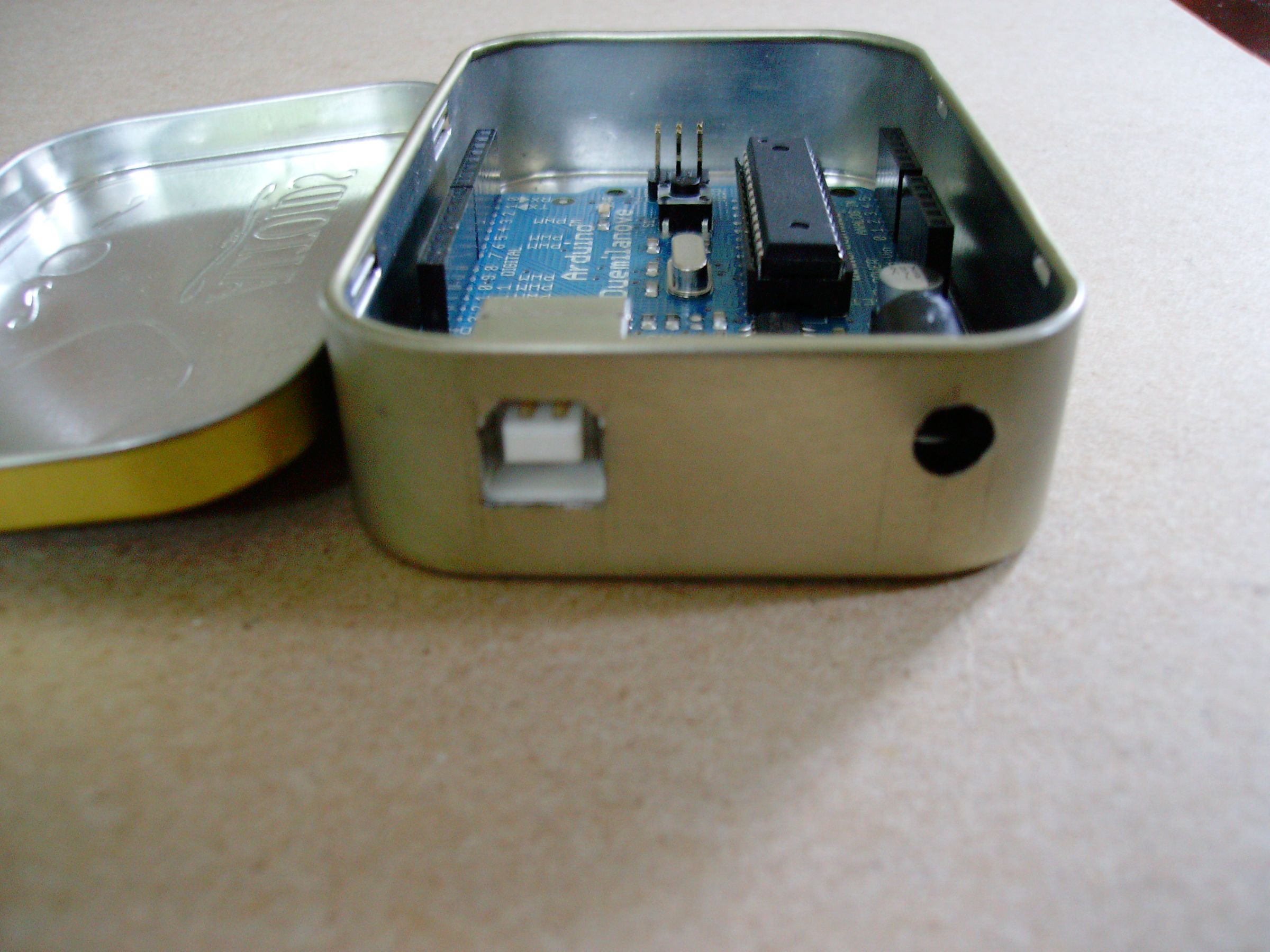 Arduino and Battery Pack in Altoids Tins : 17 Steps - Instructables