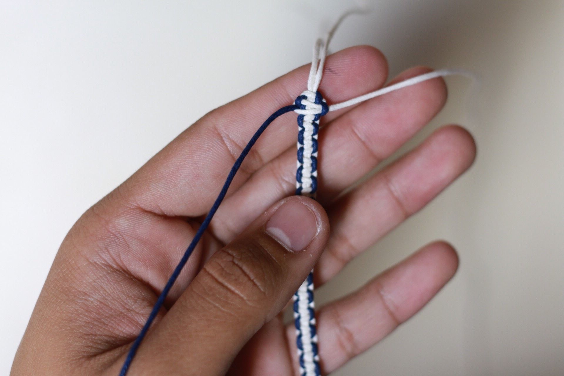 Cobra Stitch Cord Bracelet (tutorial) : 10 Steps (with Pictures ...