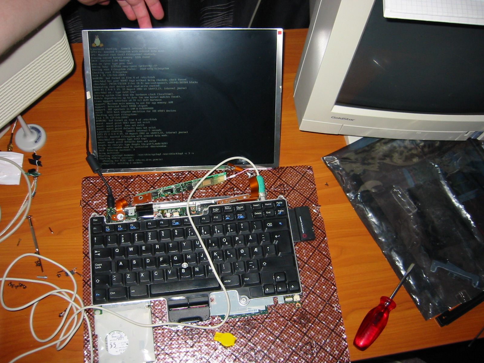 Cheap 'n Easy Digital Picture Frame : 6 Steps (with Pictures ...