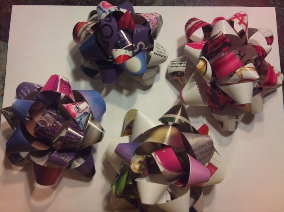 Homemade Present Bow : 7 Steps - Instructables