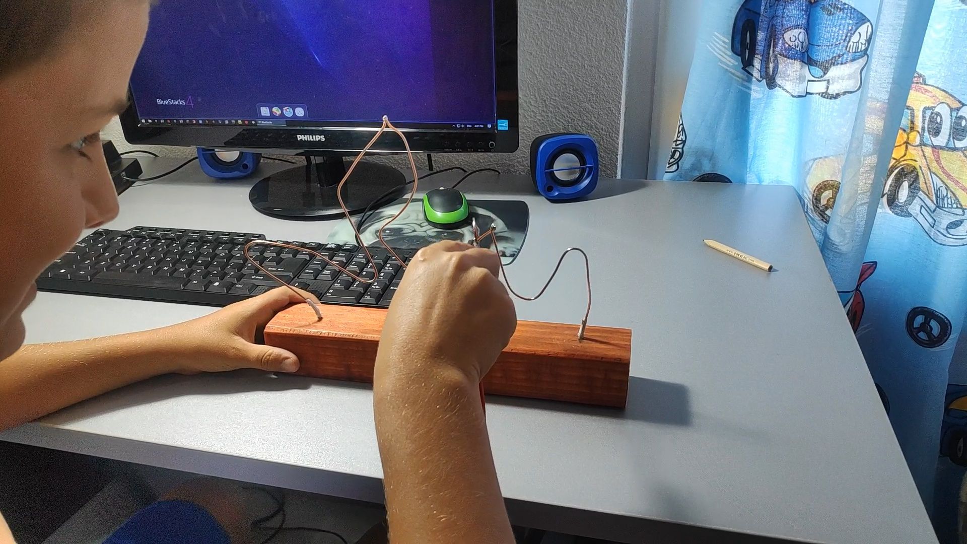 Wire Loop Buzzer Game : 5 Steps (with Pictures) - Instructables