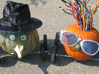 How to Build a PUMPKIN RACER With Two Parallel Independent Axles : 9 ...