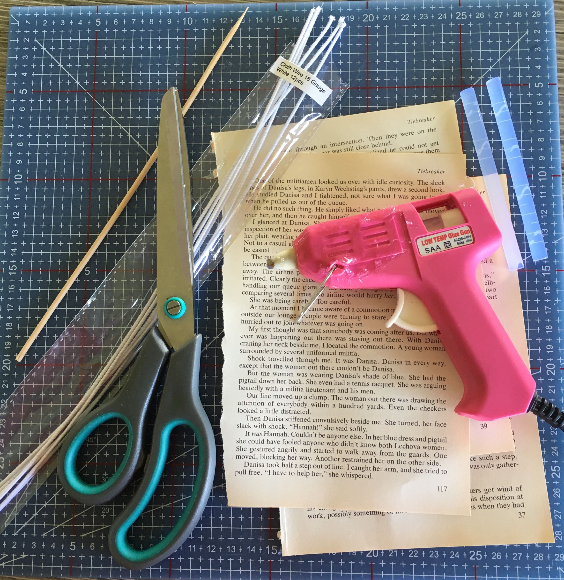Book Page Roses : 5 Steps (with Pictures) - Instructables