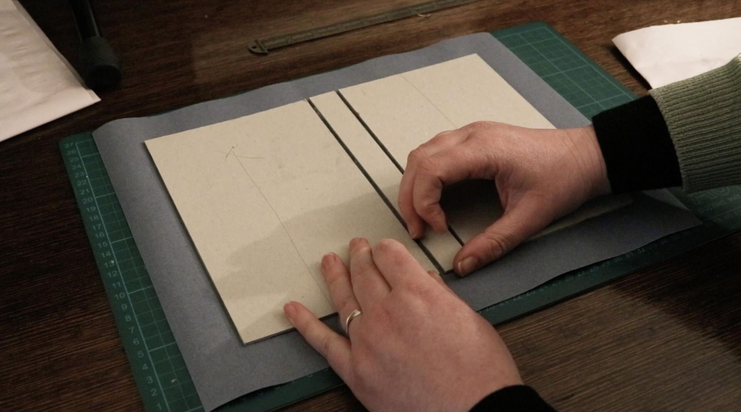 Make a Hard Cover for Your Handmade Book : 8 Steps (with Pictures ...