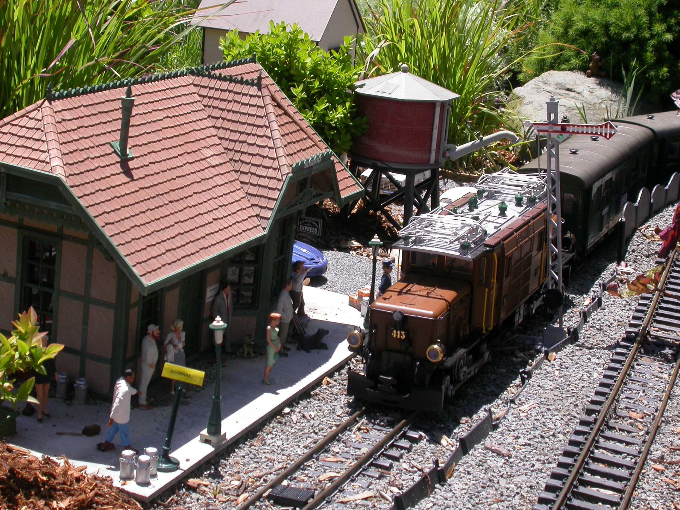 My Backyard Garden Railway (with Pictures) - Instructables