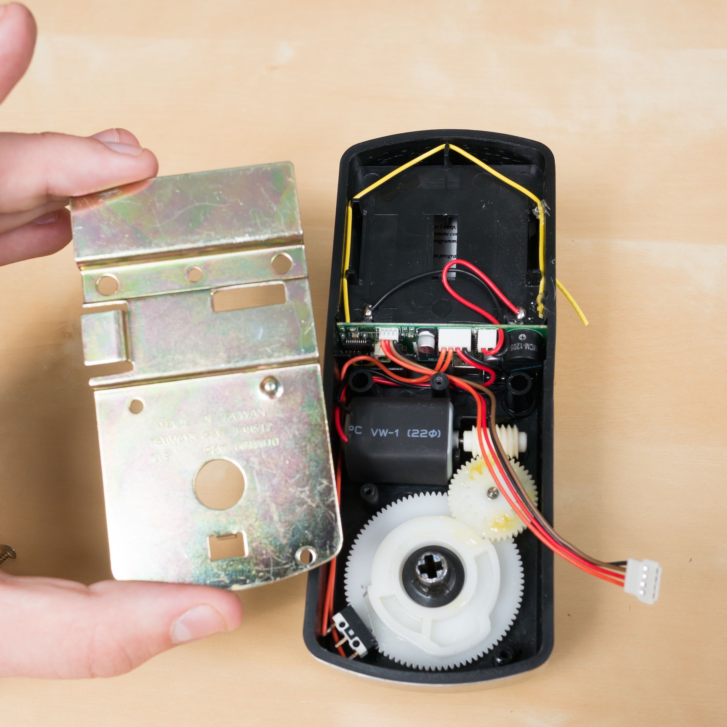 Open Source BLE Door Lock : 10 Steps (with Pictures) - Instructables