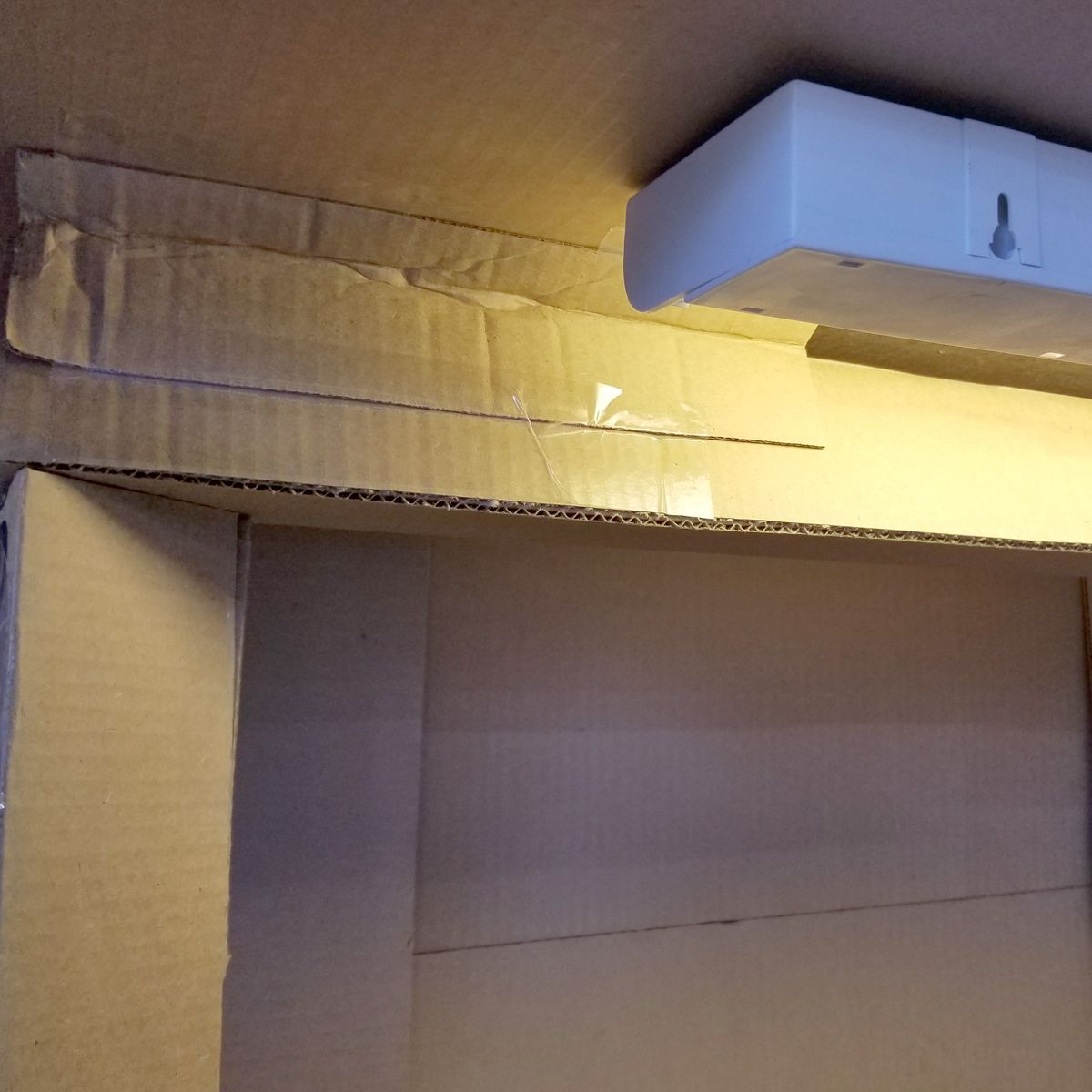 DIY Cardboard Spray Booth : 8 Steps (with Pictures) - Instructables