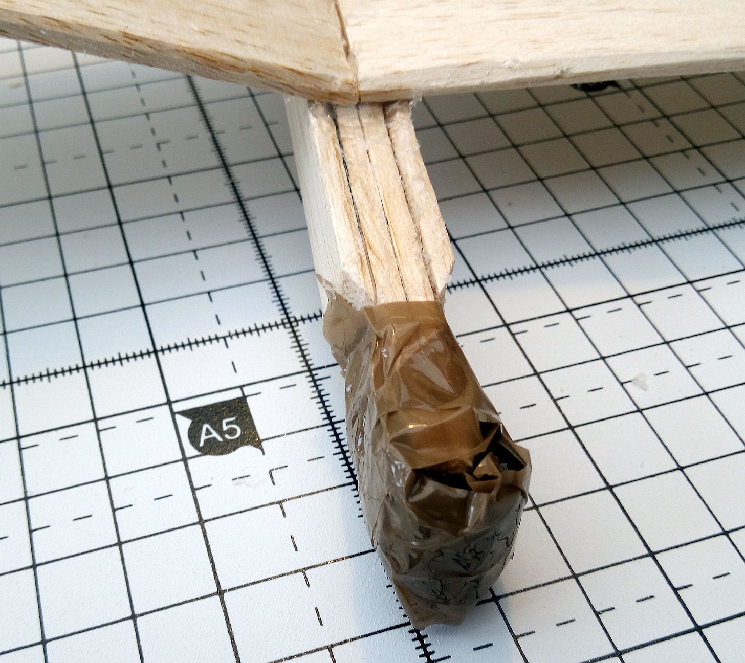 Easy Balsa Glider : 9 Steps (with Pictures) - Instructables